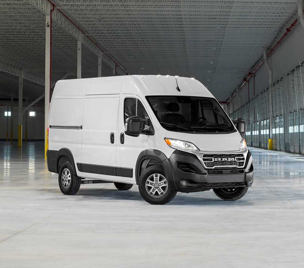 Equipamiento: Van de Carga RAM ProMaster 2025 | RAM México